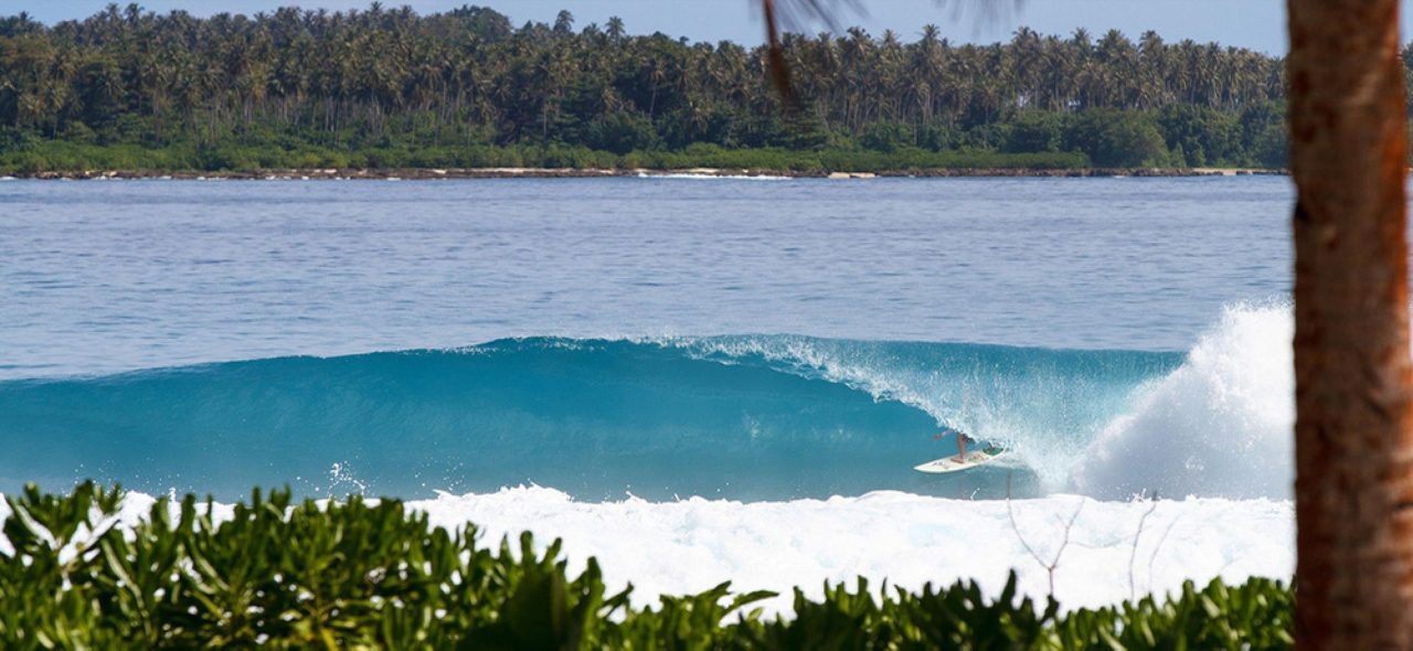 Simeulue – the Perfect Wave - Simeulue Surf Camp - Simeulue, North ...